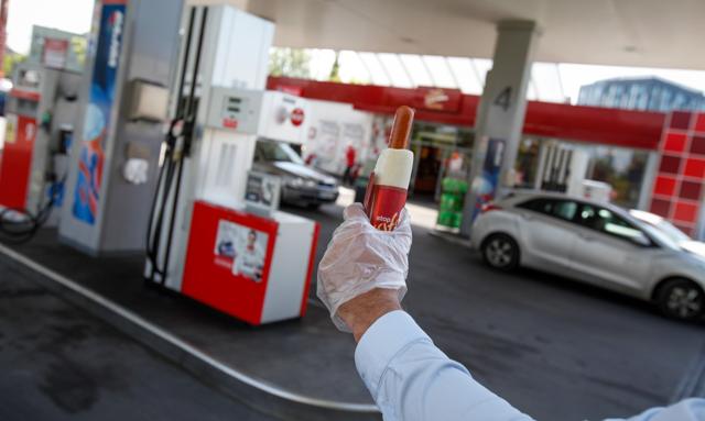 Orlen sprzedał 48 mln hot dogów w 2018 roku - Bankier.pl