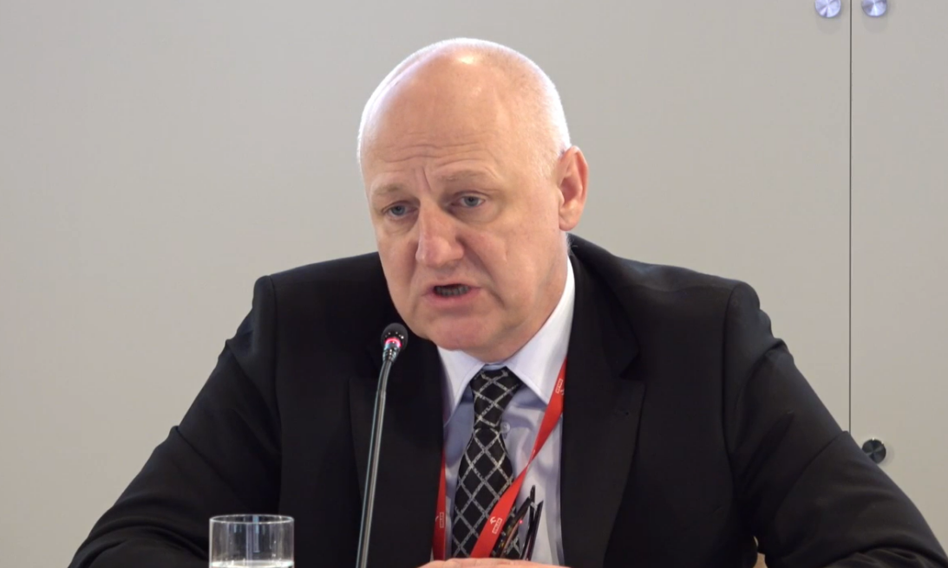 Rewizja strategii Orlenu? Nowy zarząd rozważa opcje - Bankier.pl