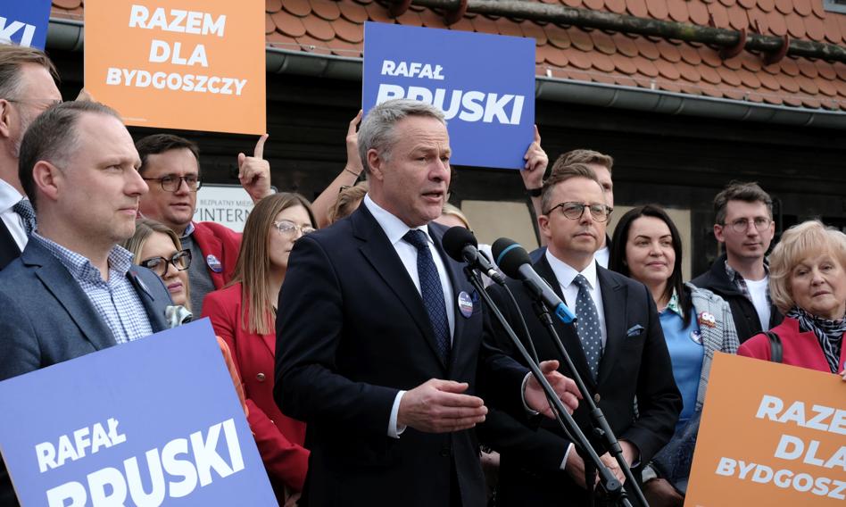 Rafał Bruski po raz kolejny prezydentem Bydgoszczy. Schreiber drugi ...