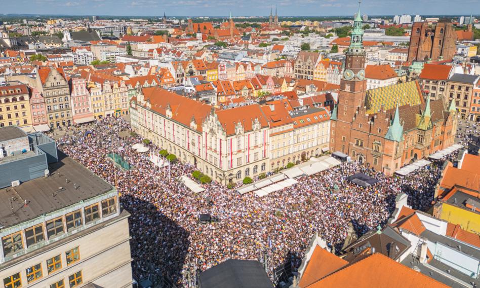 Wrocławianie pobili Gitarowy Rekord Świata. "Hey Joe" zagrało ponad 8 ...