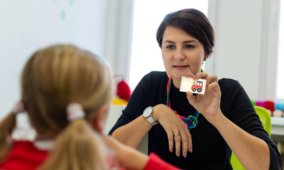 Logopedzi podnieśli larum. Wiceminister odpowiada na zarzuty - Bankier.pl